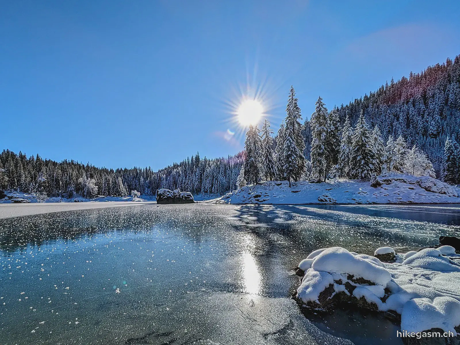 Caumasee Winter Hike - Hikegasm